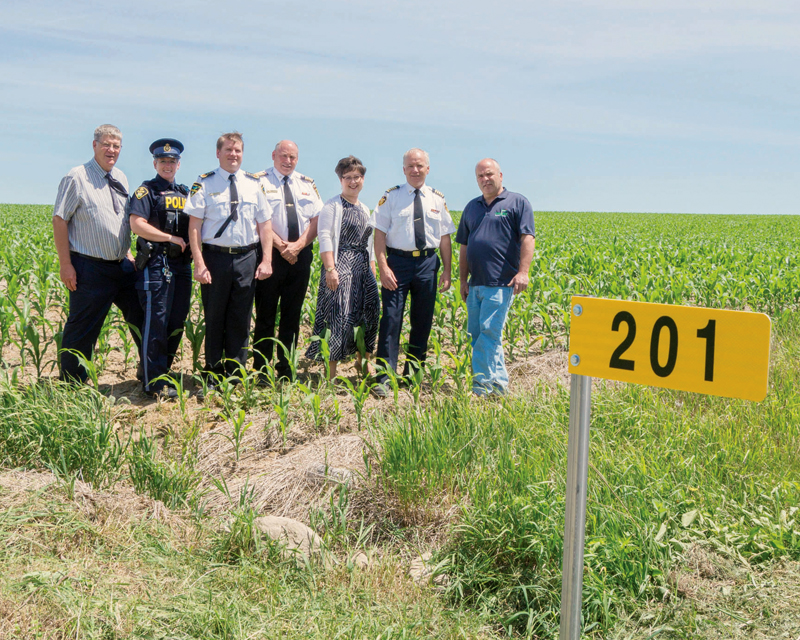 Northumberland’s first farm 911 sign goes up - Eastern Ontario AgriNews